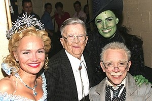 Broadway.com | Photo 1 of 1 | Oz Film Munchkin Visits Wicked