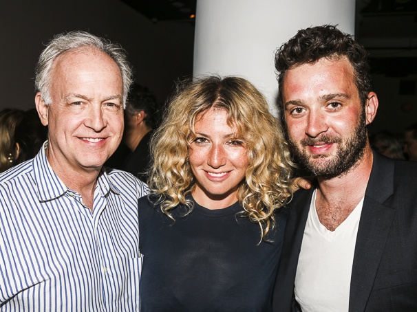 Eddie Kaye Thomas And Ari Graynor Photos Premiere Of Hbo